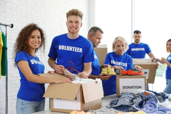 Donate Clothes Online | Schedule Free Pickup